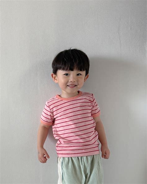 정은 혹은 서우떠우또우 상콤달콤하게 시작하는 또우의 봄ఇ 핑크팝과 민트 색상 조합으로 따뜻해진 봄 날씨랑 찰떡이죵 상큼하고 발랄한 봄룩 찾고있다면 서우와 함께