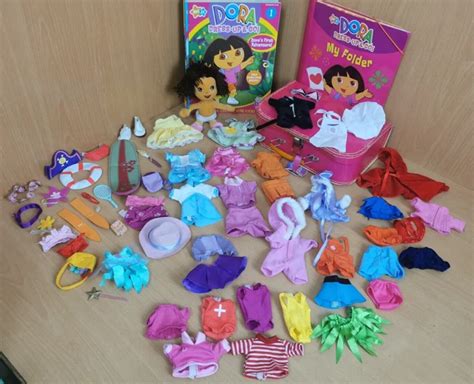 Dora The Explorer Dress Up And Go Bundle 22 Magazines Clothes Case And Dora