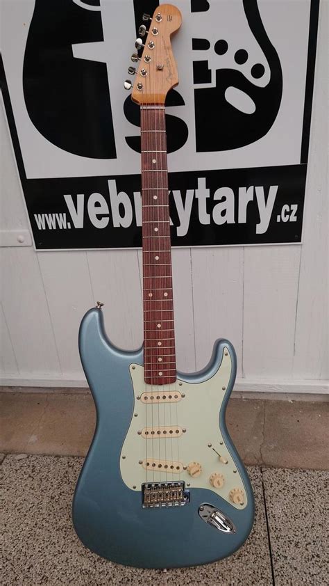 Fender Stratocaster