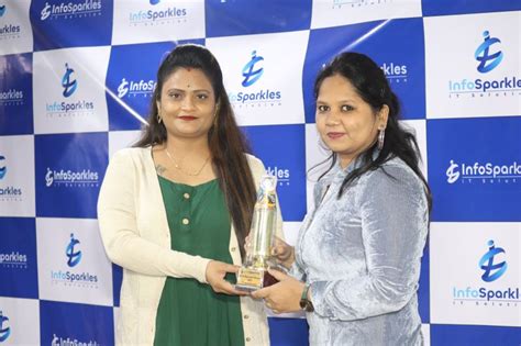 Saloni Dubey On Linkedin Awards 1award Dynamicpersonoftheyear