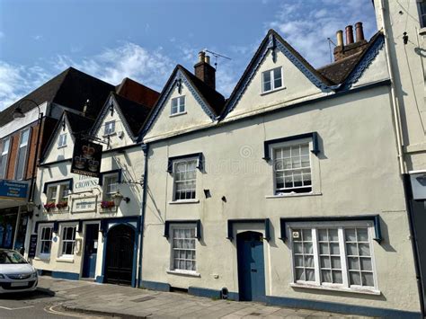 The Three Crowns 17th Century English Pub Devizes Uk June 9 2023