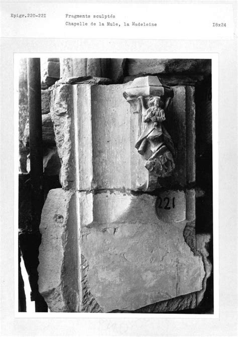 Élément Darchitecture Fragment Musée Dart Et Dhistoire De Genève