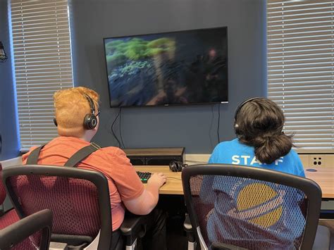 First Game Based Classroom At Unc Chapel Hill Made Possible By Lenovo Grant Lenovo Storyhub