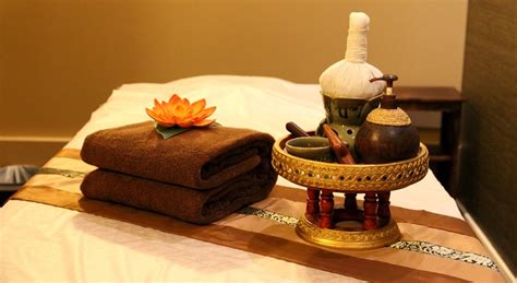 Thai Herbal Compress Massage Thai Massage