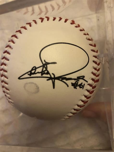 Hi Guys Can You Pretty Please Help Me Identify This Signature 🙏🏻🙏🏻🙏🏻