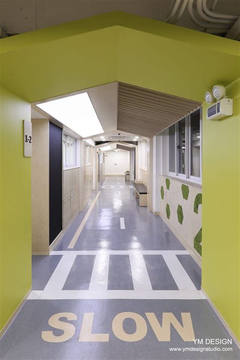 서울 우촌 초등학교 본관 와이엠디자인 School Architecture Interior Architecture Benenden School Hall