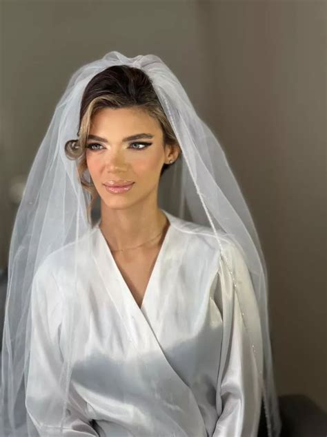 Samaneh Samanehst On Threads