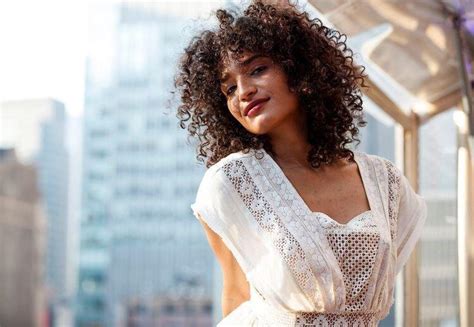 Indya Moore Scrolller