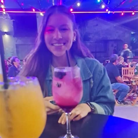 Candela Candelaacosta • Threads Say More