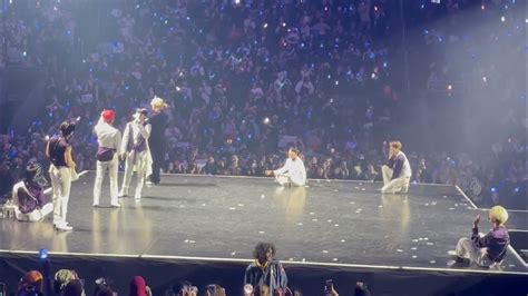 Ateez Nov 27 Jongho Singing Hb To Wooyoung Youtube