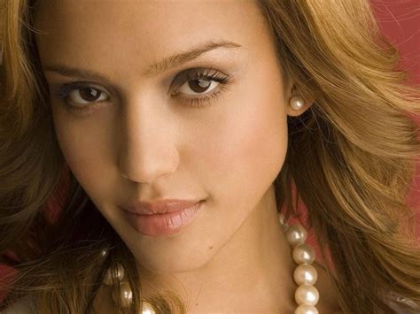 100 Jessica Alba Wallpapers