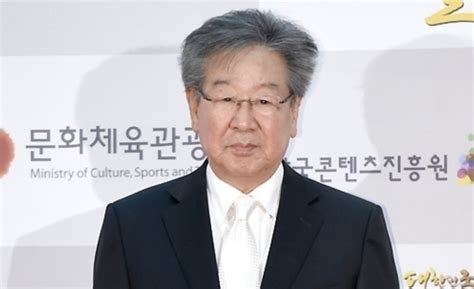 Aktor Veteran Choi Bool Am Menyampaikan Ucapan Selamat Tahun Baru Saya Berharap Kenyamanan Bagi