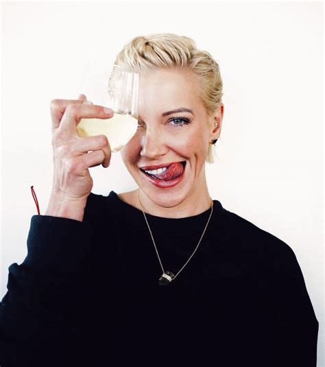 Katie Cassidy Style Clothes Outfits And Fashion • Celebmafia