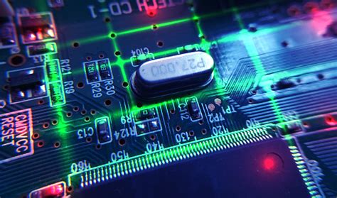 Gambar Close Up Osilator Kristal Atau Rangkaian Osilator Elektronik Foto Stok Unduh Gambar