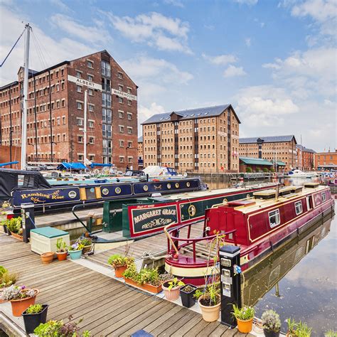 Shopping Coach Trips To Gloucester Book A Shopping Trip To Gloucester