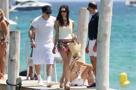 El Romántico Paseo De Sean Penn Y Olga Korotyayeva El Viaje De Heidi