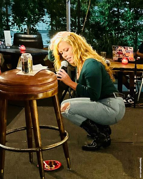 Chrissie Mayr Chrissiemayrpod Nude OnlyFans Leaks Fappening