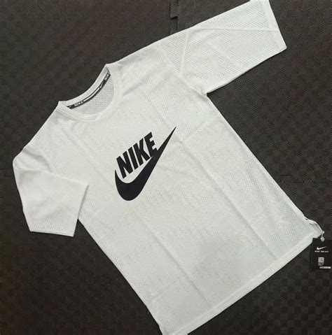 تیشرت لش ورزشی زنانه نایک Tl106 فلامنت لاکرادار ورزشاپ