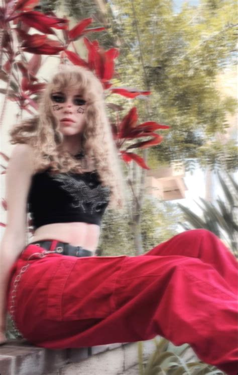 Red Cargo Pants Outfit ♡ Red Cargo Pants Outfit Red Cargo Pants