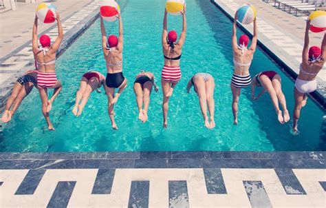 The Turquoise Etiquette Guide To Skinny Dipping