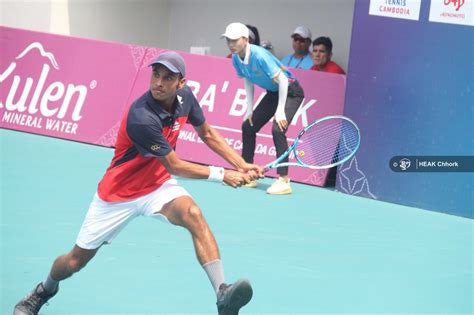 ស៊ីហ្គេម ៖ កីឡាវាយកូន បាល់បានមេដាយសំរឹទ្ធ២ ក្រោយឆ្លងកាត់ការប្រកួតប្រជែងដ៏ខ្លាំងក្លា