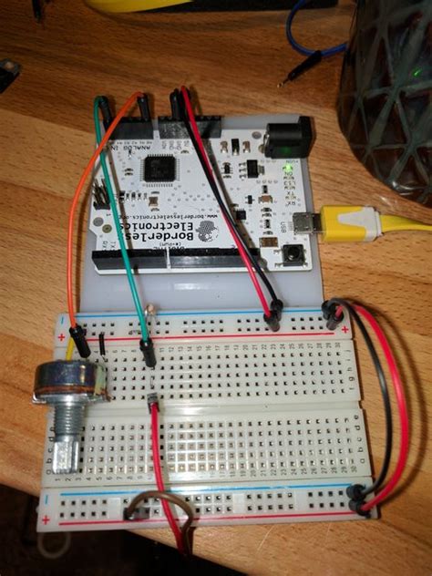 Analogread Unexpected Change Of ADC Value With Multiple Voltage