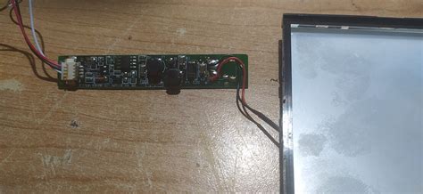 Aiuto Per Pilotare Una Retroilluminazione Di Un Display Hardware