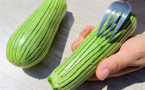 Вистачить на всю сімю як приготувати мякі та соковиті човники з кабачків з цікавою начинкою