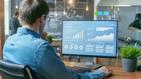 data analytics on aws easy explaination part 01