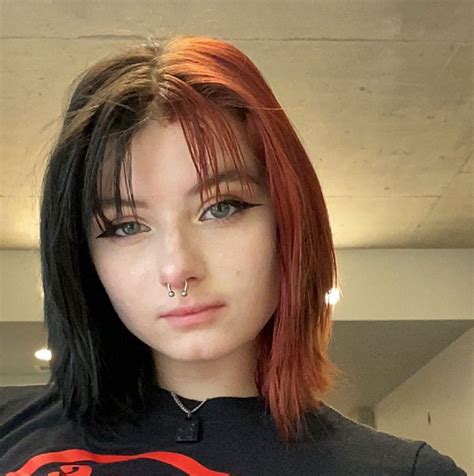 Isabelle Hunter • Japanese • Carthage College