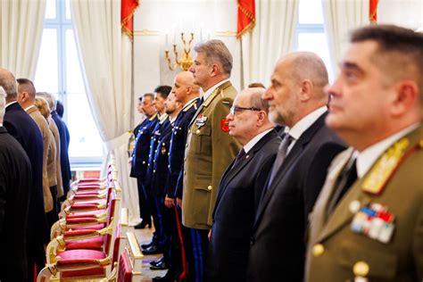 Tábornoki Kinevezések és Előléptetések A Sándor Palotában Sándor Palota
