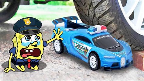 له کردن وسایل کیوت زیر چرخ ماشینتفریحی سرگرمیله کردن وسایل کیوت اسباب