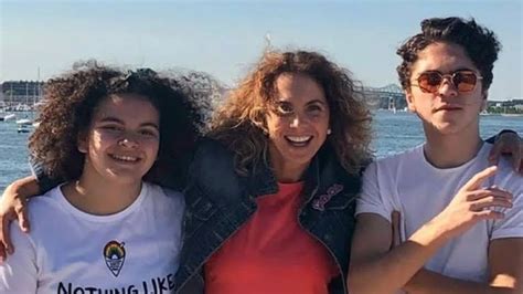 Quién Es Y Dónde Está José Manuel El Hermano De Lucerito Mijares Que