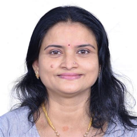 Sheeba Sathish Master Of Commerce University Of Calicut دبي