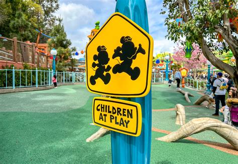 Up Close Look At Mickeys Toontown Reimagined At Disneyland