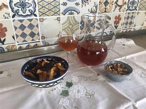 ულტრამოდ სასიყვარულო რქაწითელი კარგად მოვლილი სახლის შატო ელგუჯა