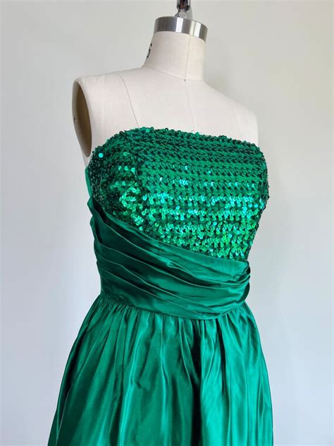 1980s Emerald Green Sequin Ballgown Sz Small Prom Gem