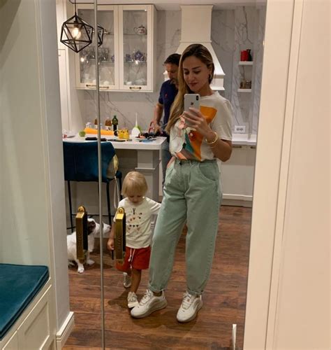 Luksoze Dhe Plot Stil Brenda Shtëpisë Së Bieta Sulos Dhe Alban