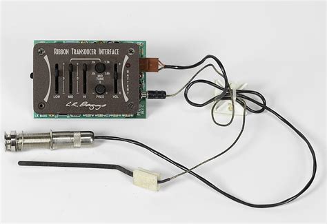 Lr Baggs Ribbon Transducer Interface Peq13f 2000s Brown Reverb Lr Baggs Ribbon Transducer Interface Peq13f 2000s Brown Reverb