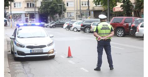 Колите без стикери и син талон предлагат за пореден път от ДБ