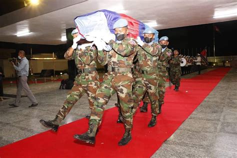 លោក ហ៊ុន ម៉ានី សូមចូលរួមក្នុងមរណៈទុក្ខ ជាមួយក្រុមគ្រួសារ នៃសពវរសេនីយ៍ទោ ភឿក ជីវ័ន្ត