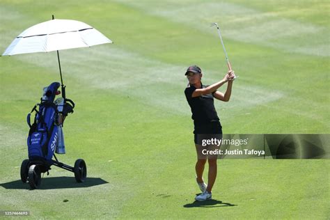 Michelle Zhang Of The Smu Mustangs Hits Her Approach Shot During The