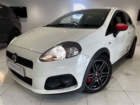Descargar Fondo De Pantalla Fiat Punto Fiat Punto De Fiat Punto De
