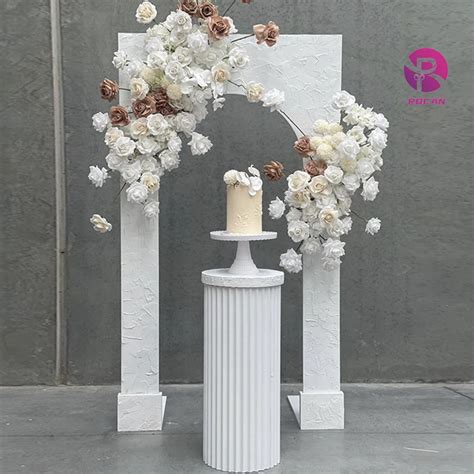 Colorful Slatted Roman Plinth Curved Hourglass Plinth Circle Cylinder Spoke Cake Table Pedestal