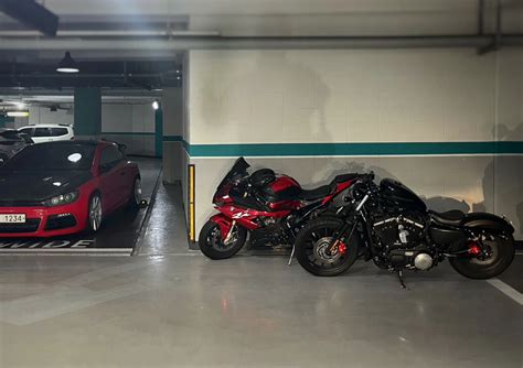 할리데이비슨 아이언 883 바 당근 중고거래