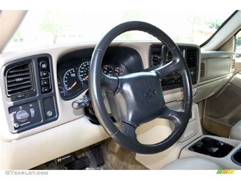 2002 Light Pewter Metallic Chevrolet Suburban 1500 Z71 4x4 52118044