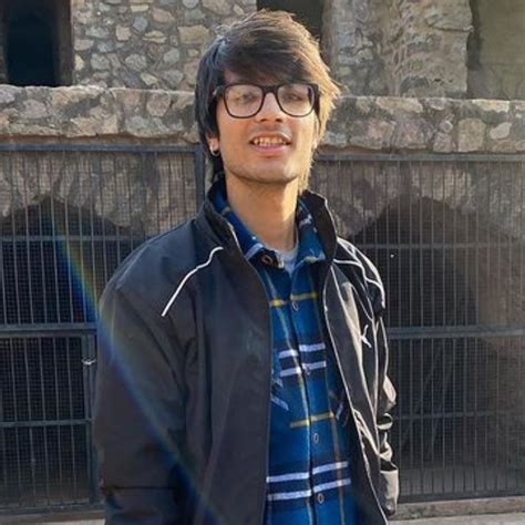 Sourav Joshi Youtuber Wiki Biography Age Girlfriend Images And Facts