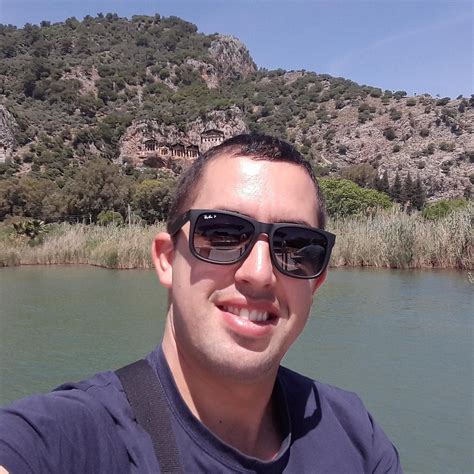 Amir Chaker Actualizado 2026 Qué Saber Antes De Ir Con Opiniones