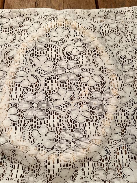 Diy Lace Egg Using A Beaded Loop The Shabby Tree