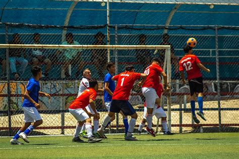 Football Jouer Équipe Photo Gratuite Sur Pixabay